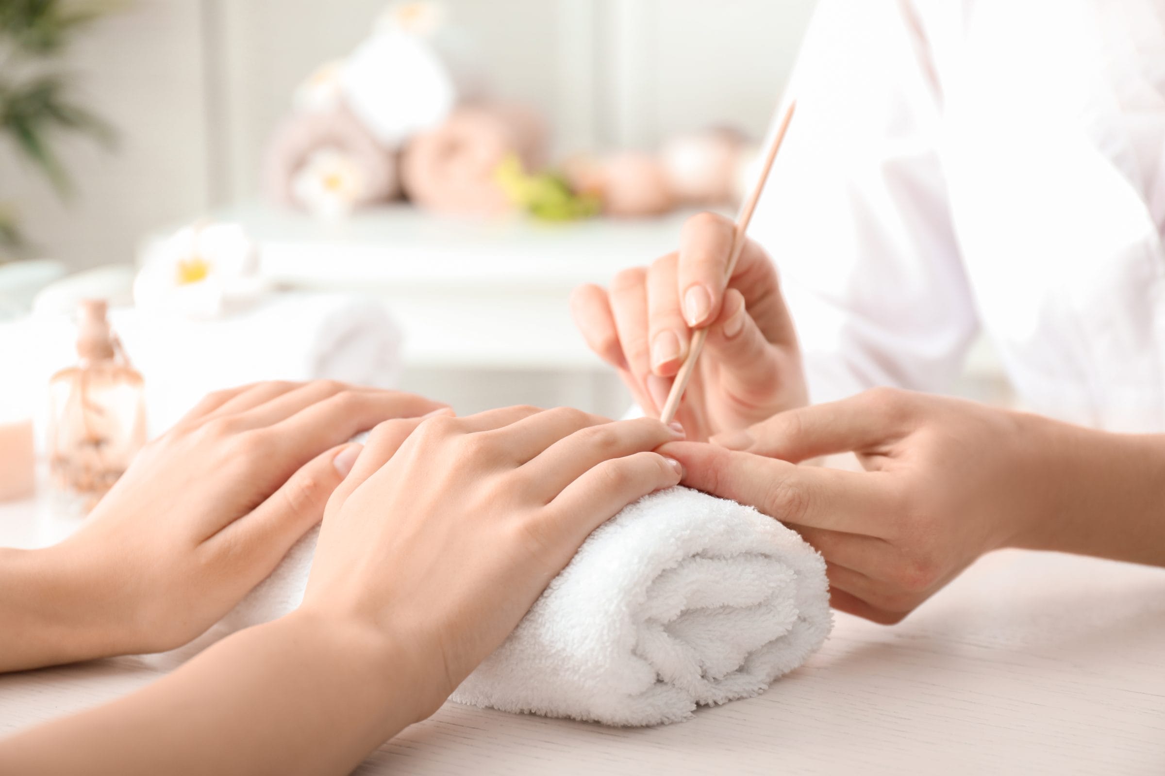 LUXE Nail Lounge | Relaxation Rooms, Spa Guildford